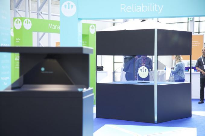 Big Size 4 Sides 360 Degree Holographic Display Case Hologram Showcase ...