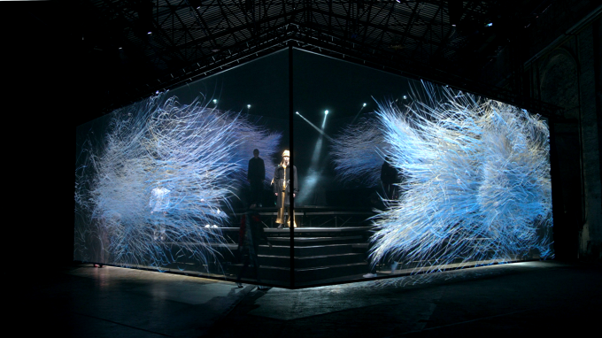 3D Holo Gauze Holographic Mesh Screen 9m Width Project Convincing Illusions