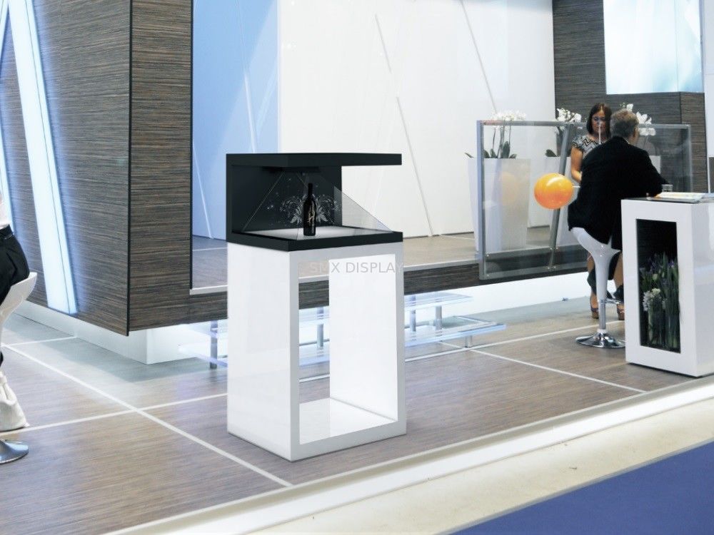 3D Holographic Pyramid Projection Display 270 Degree Advertising Player