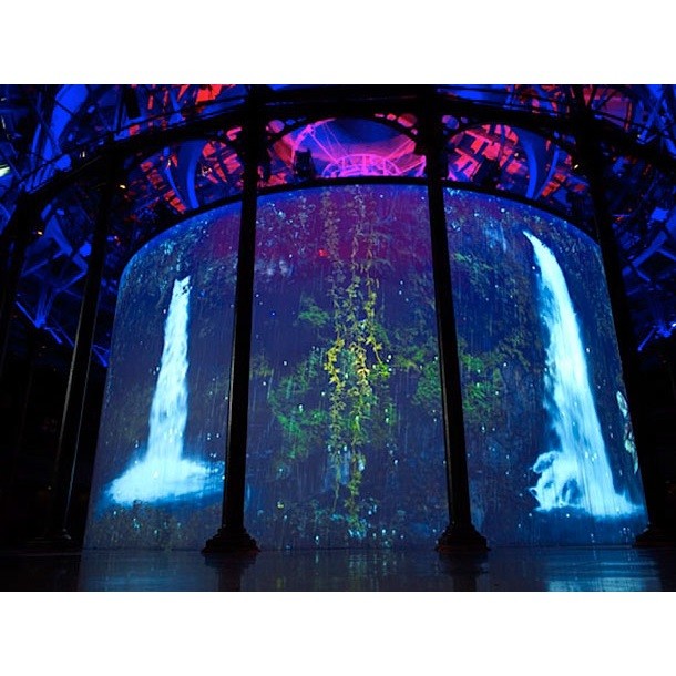 3.1m Holo Gauze Screen , 3D Holographic Mesh Screen Creates Image ...